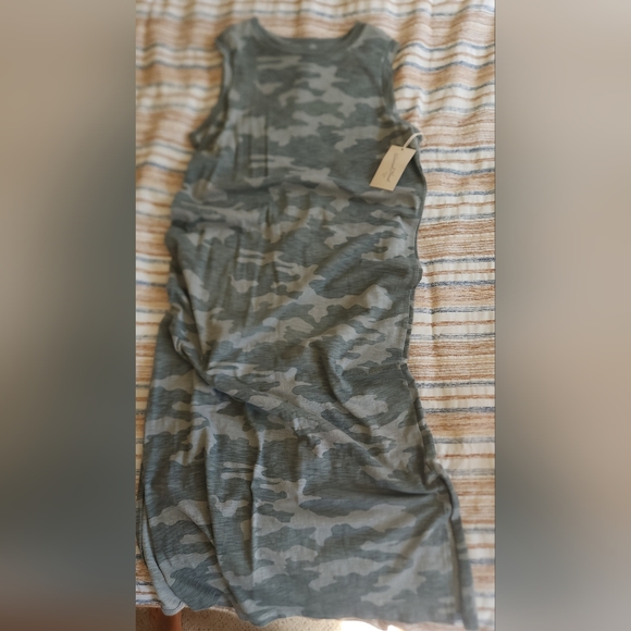 Universal Thread | Dresses | Universal Threads Midi Dress | Poshmark